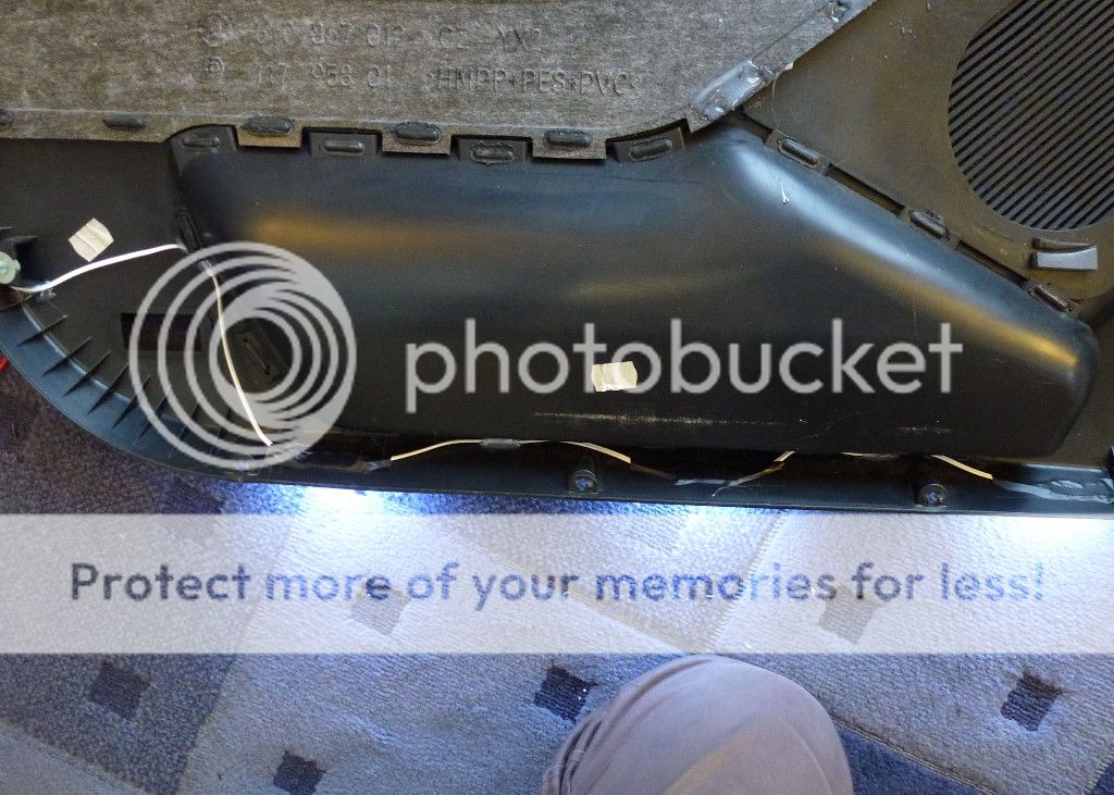 DIY LED Puddle Lights How TO - Skoda Fabia Mk1 (1999-2007) - BRISKODA